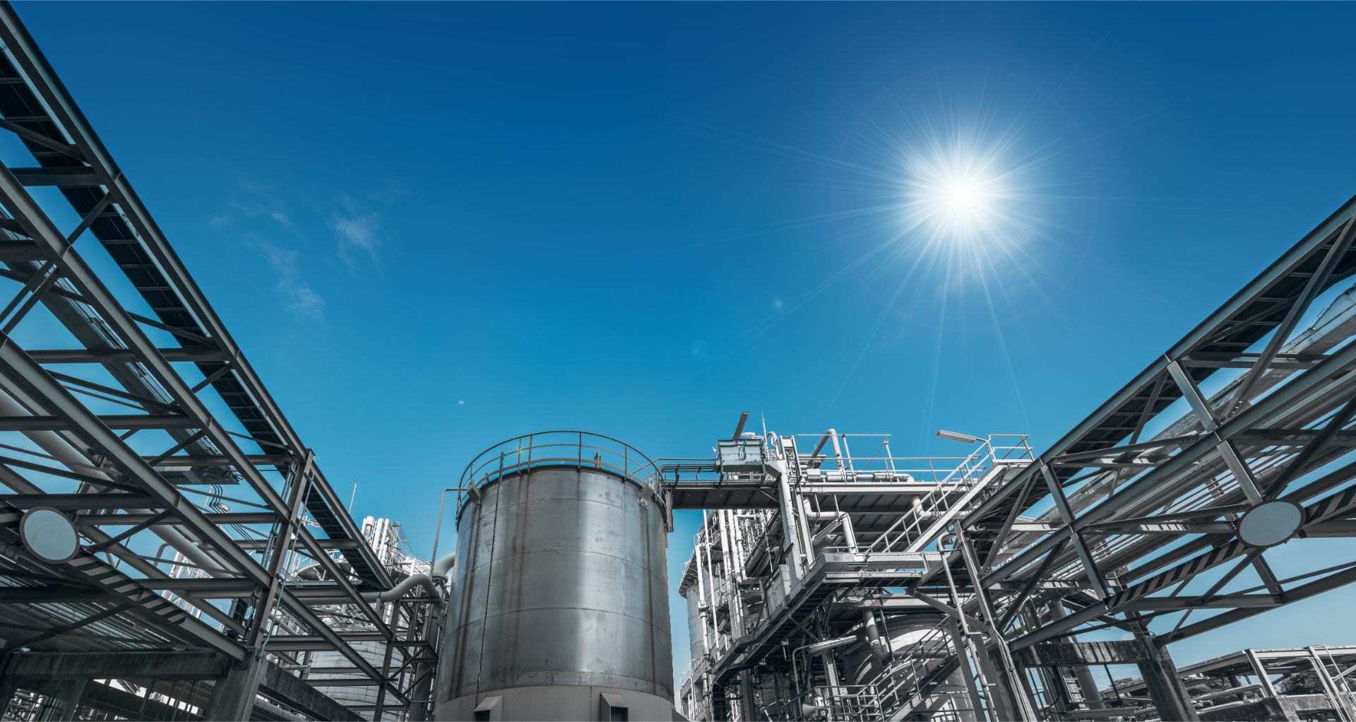 Industrial Solution Partner - Koeltorens vanuit Barendrecht